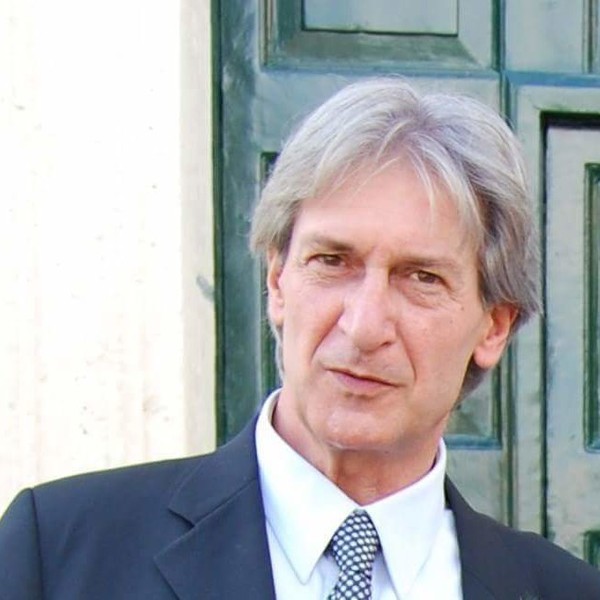 È solo dove non si tocca che due... - Ramiro Ramirez - PensieriParole